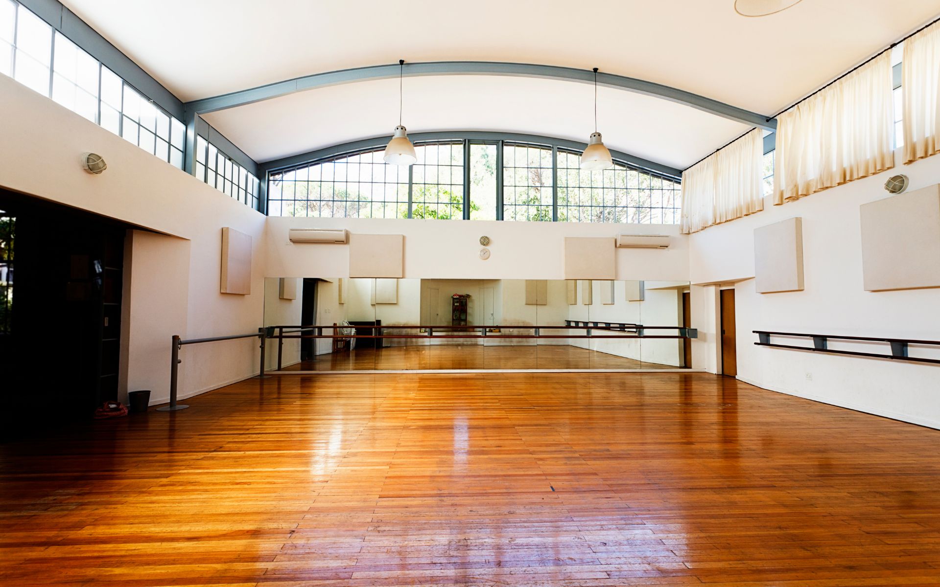 How to Open a Dance Studio in 2024 (Step-By-Step Guide) - WodGuru